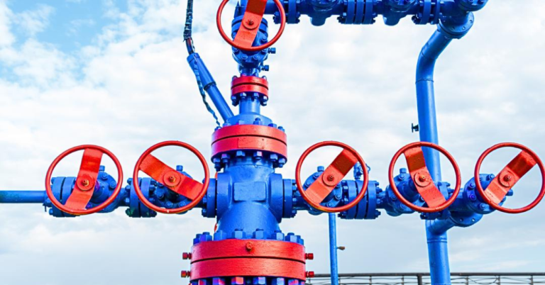 What is the difference between a Wellhead and Christmas Tree ...